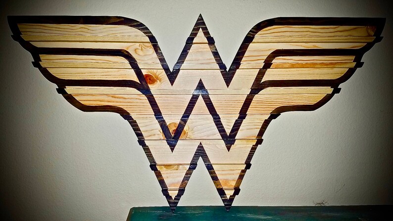 Wonder Woman Challenge Coin Display - Etsy