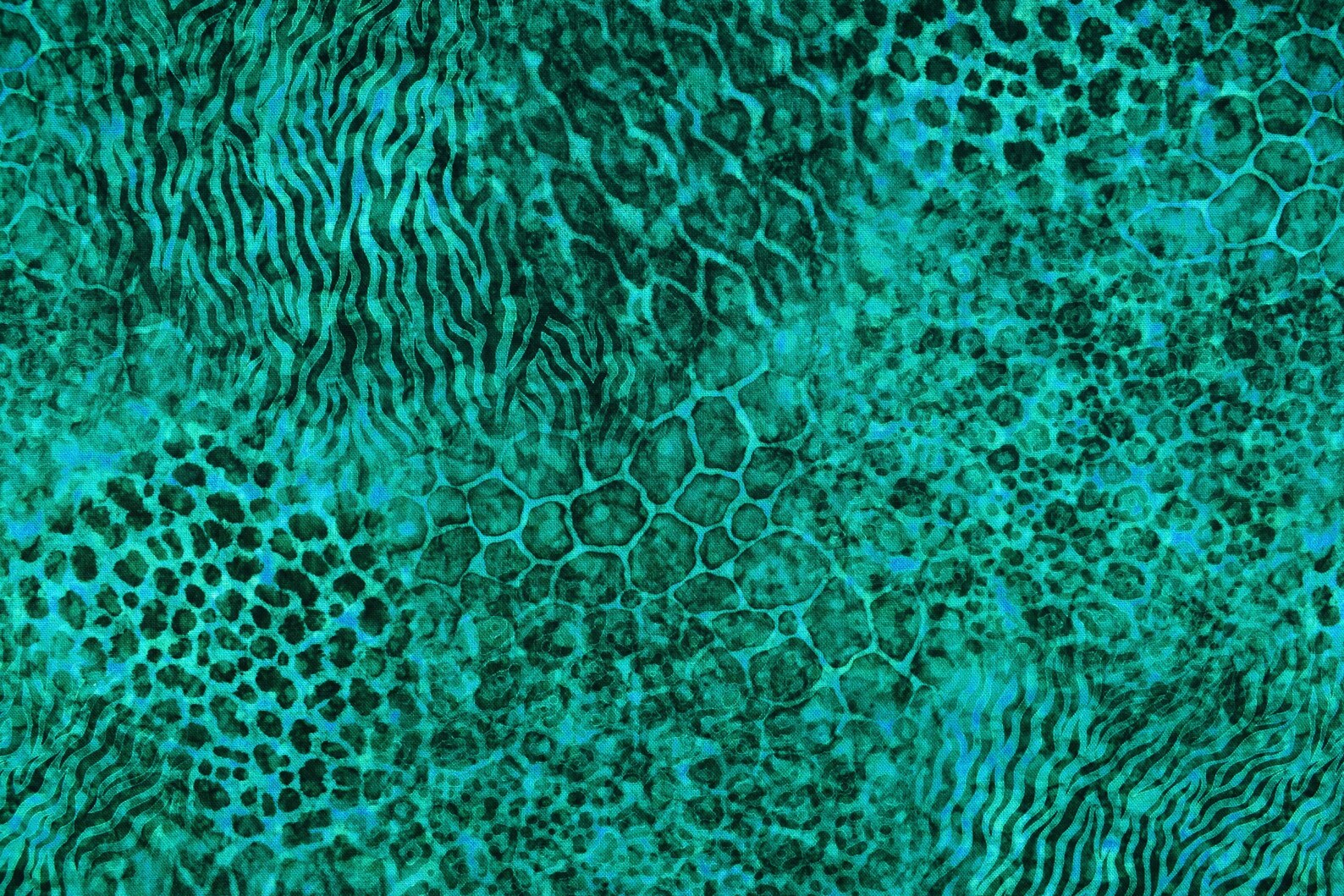 Green Animal Print Fabric Quilting Fabric Cotton Fabric | Etsy