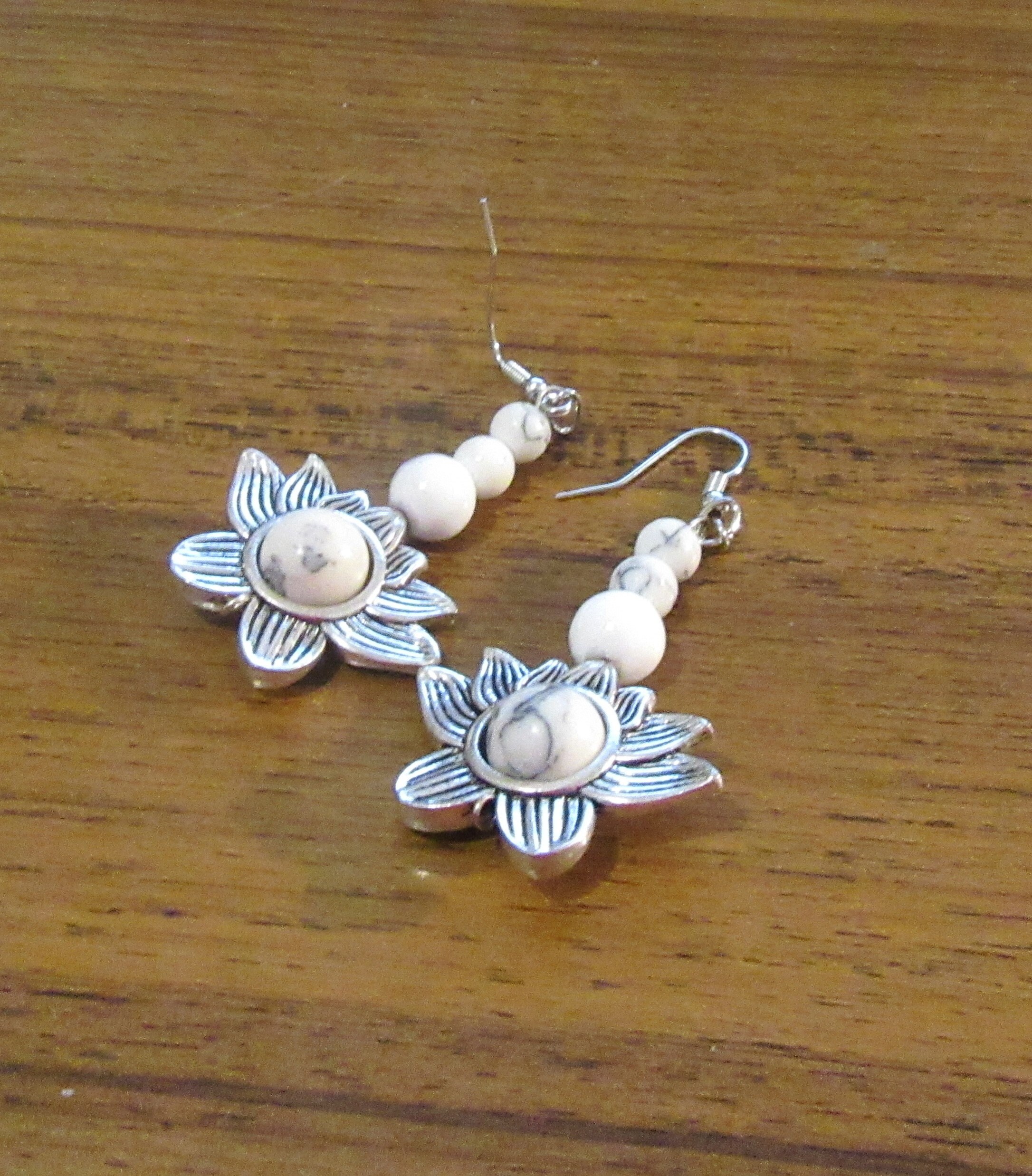 Earrings Dangle Gemstone: White Howlite Lotus Flower Pendant - Etsy UK