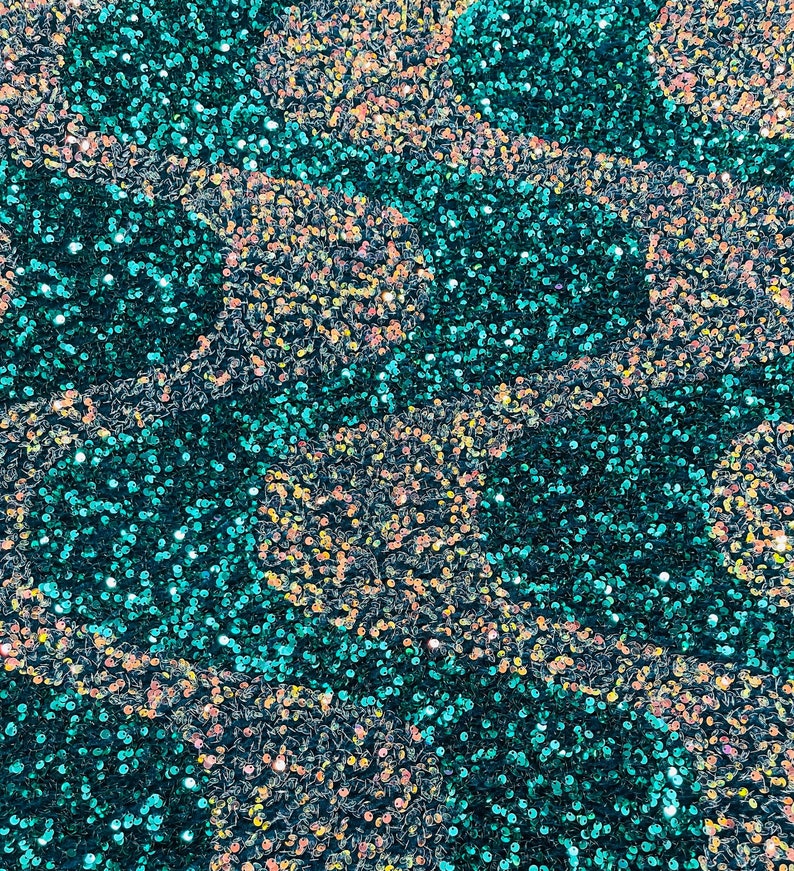 Deluxe Wavy Sequins on Spandex Velvet 4-way Stretch 58/60” High Quality ...