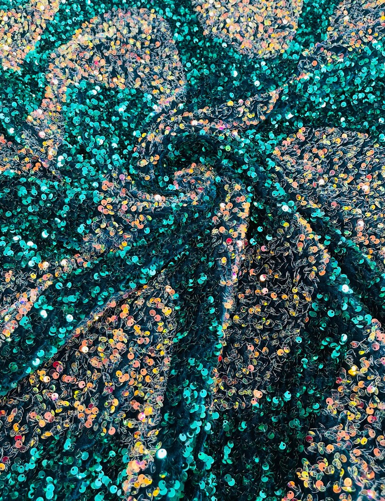 Deluxe Wavy Sequins on Spandex Velvet 4-way Stretch 58/60” High Quality ...