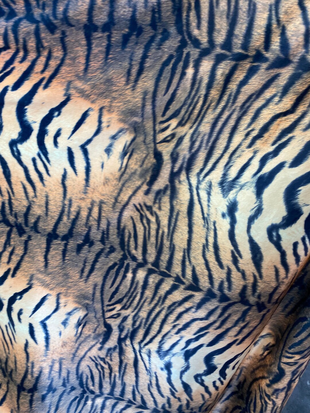 New Exotic Tiger Design Print on Stretch Velvet Best Quality 58/60 ...