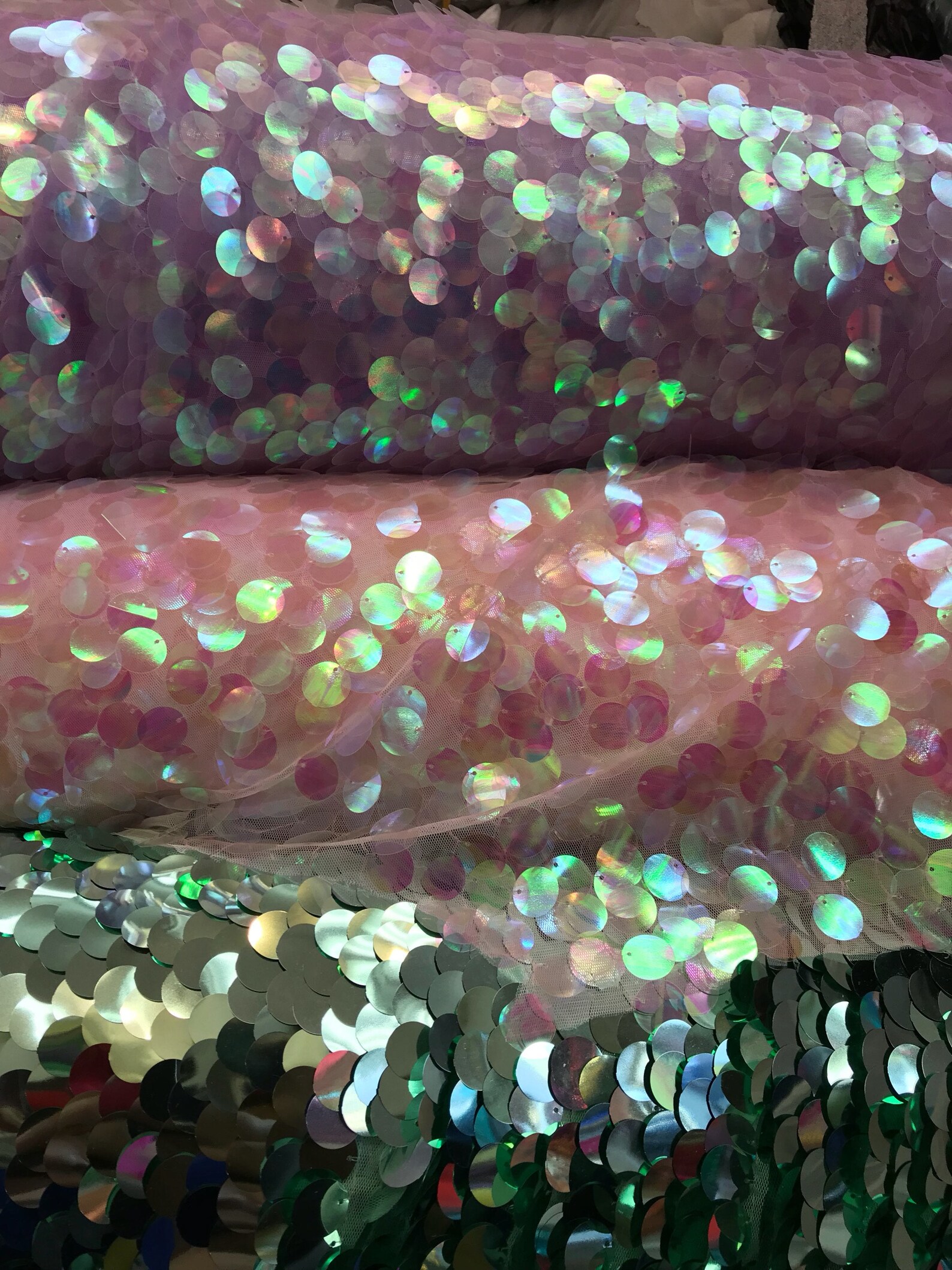 Iridescent Sequins Paillette Design 20mm Sequins Size Mesh Base 58/60 ...