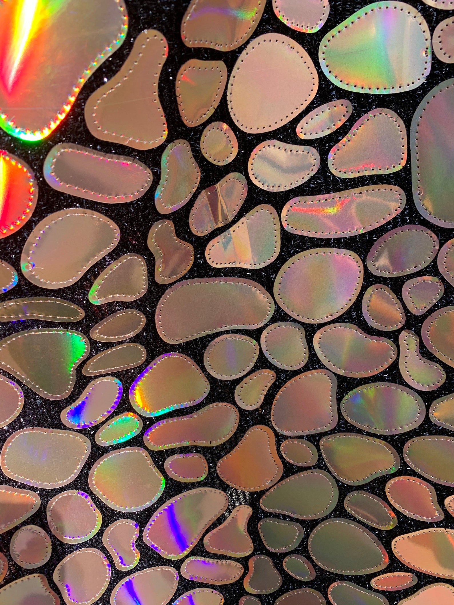 New Metallic Mesh Safari Design With Shining Vinyl 2-way Stretch 58/60 ...