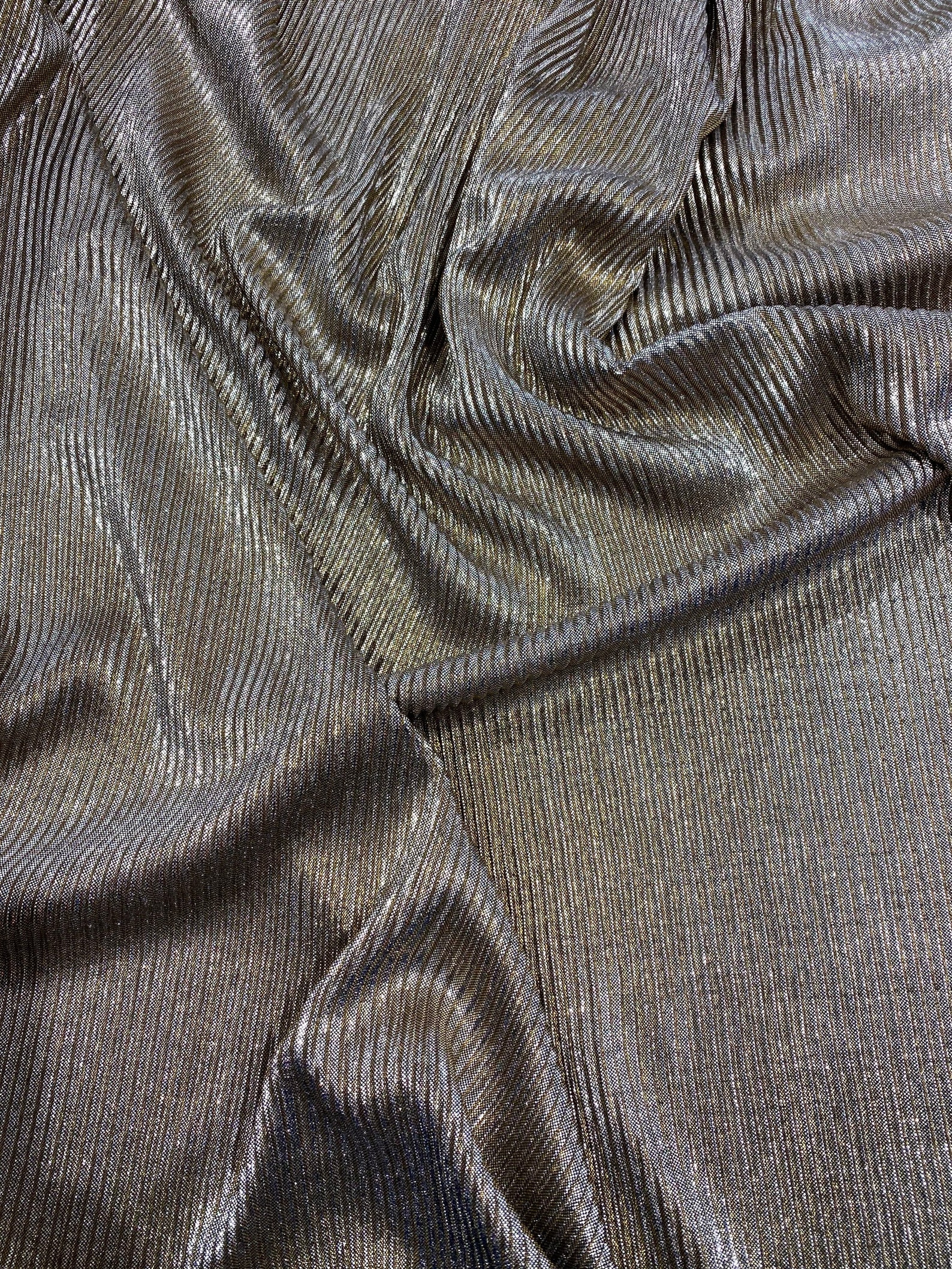 New Metallic Poly Pleated Black/gold Medium Weight Fabric 2-way Stretch ...