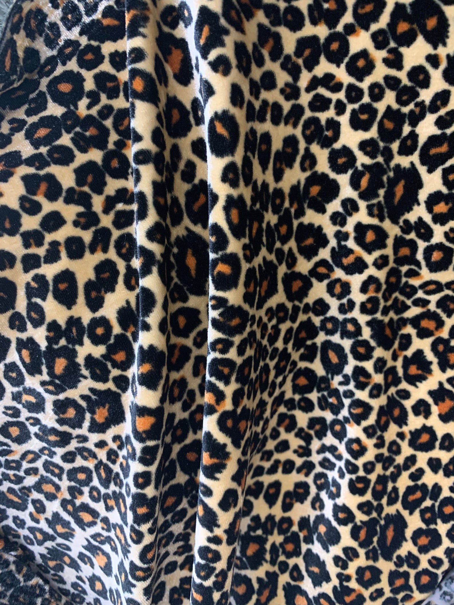 New Premier Exotic Leopard Design Print on Stretch Velvet 4-way 58/60 ...