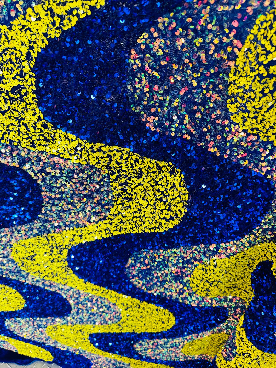 Deluxe Wavy Sequins on Stretch Velvet 4-way Stretch 58/60” High Quality ...