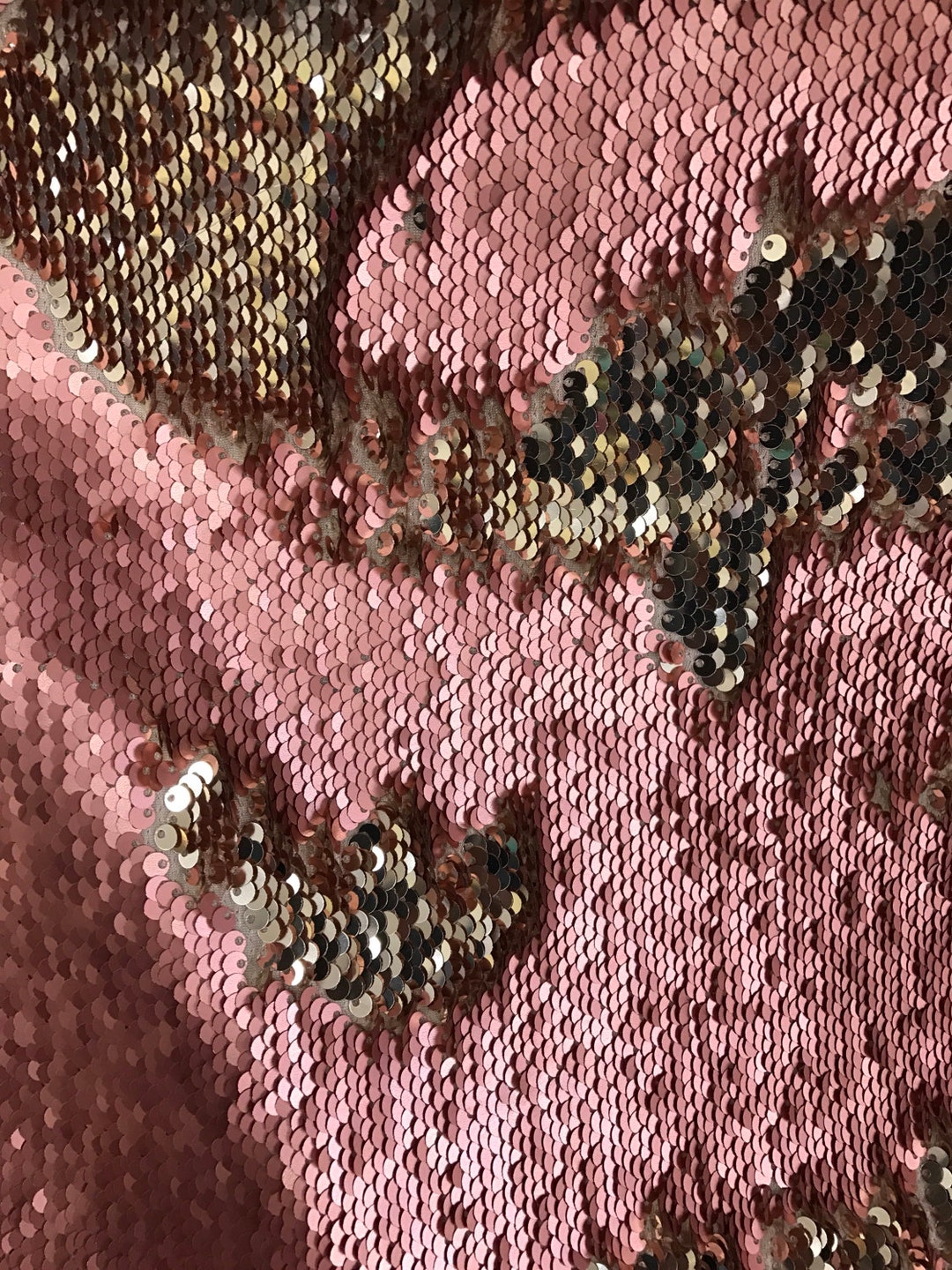 Mermaid Flip up Sequins 5mm Reversible Sequins on Spandex Base 58/60 ...