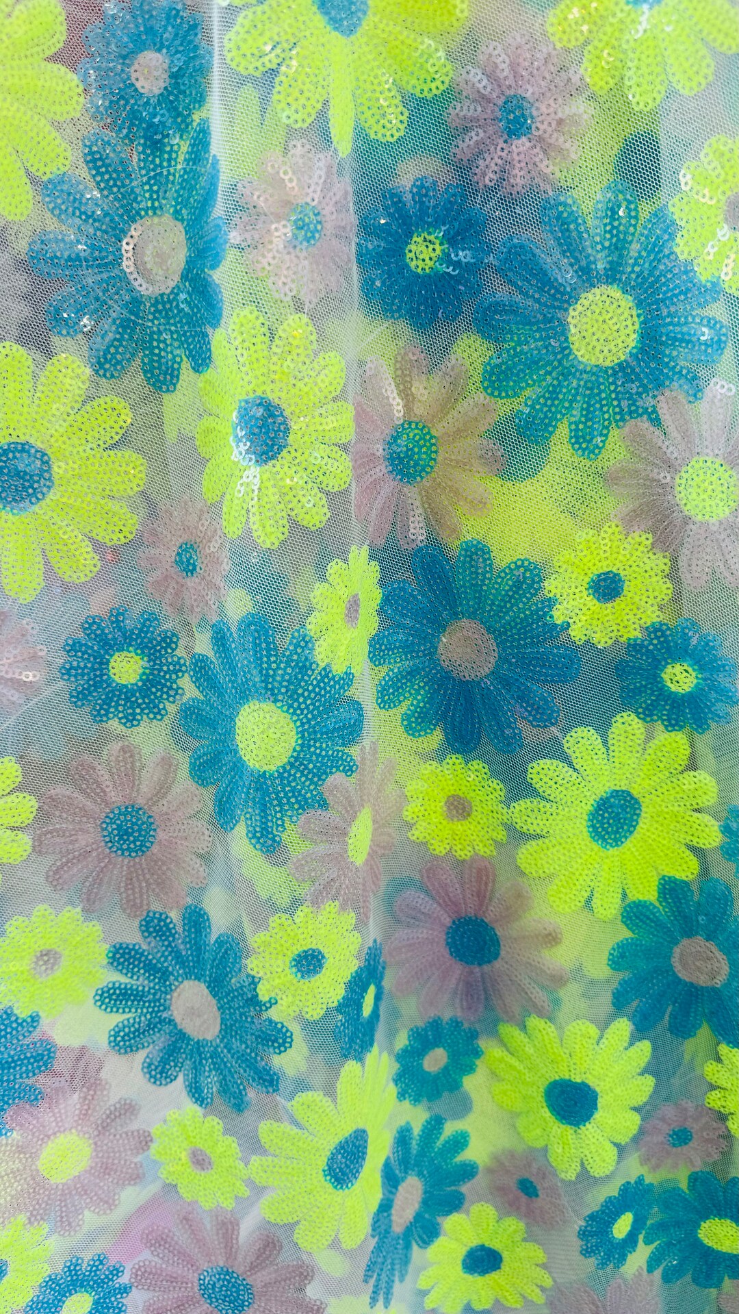 New Daisy Flower Design Embroidered on Spandex Mesh 2-way 55/57” - Etsy