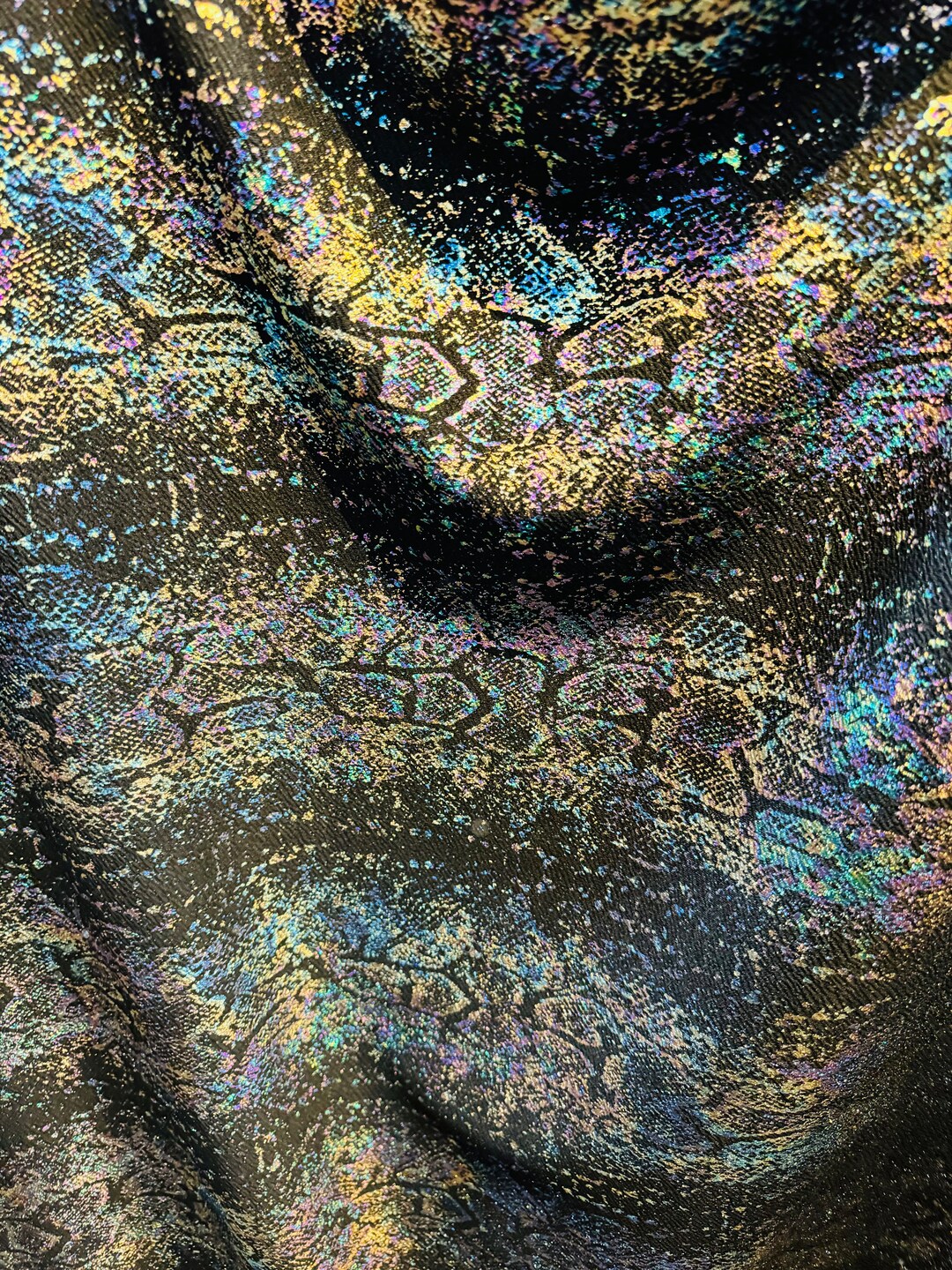 New Iridescent Snake Skin Design on Poly Spandex 2-way Stretch 58/60 ...