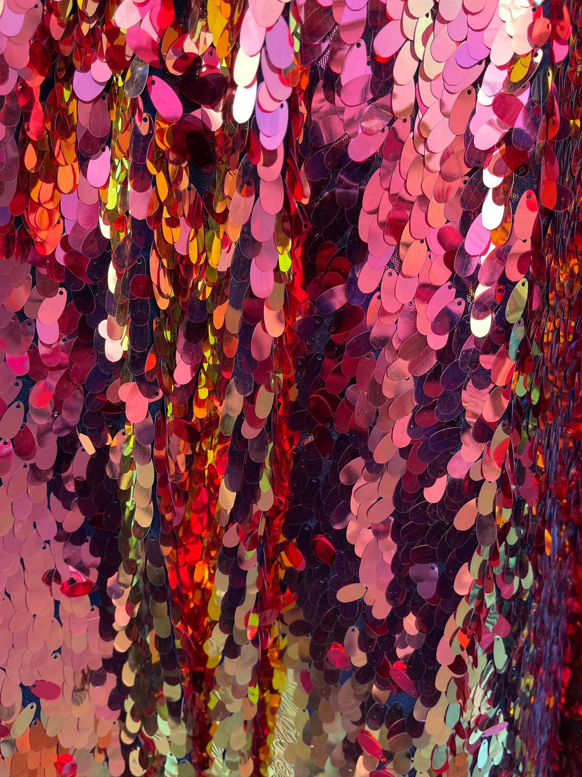 New Luxury Sequins Teardrop Design and Big Paillette Design Iridescent ...