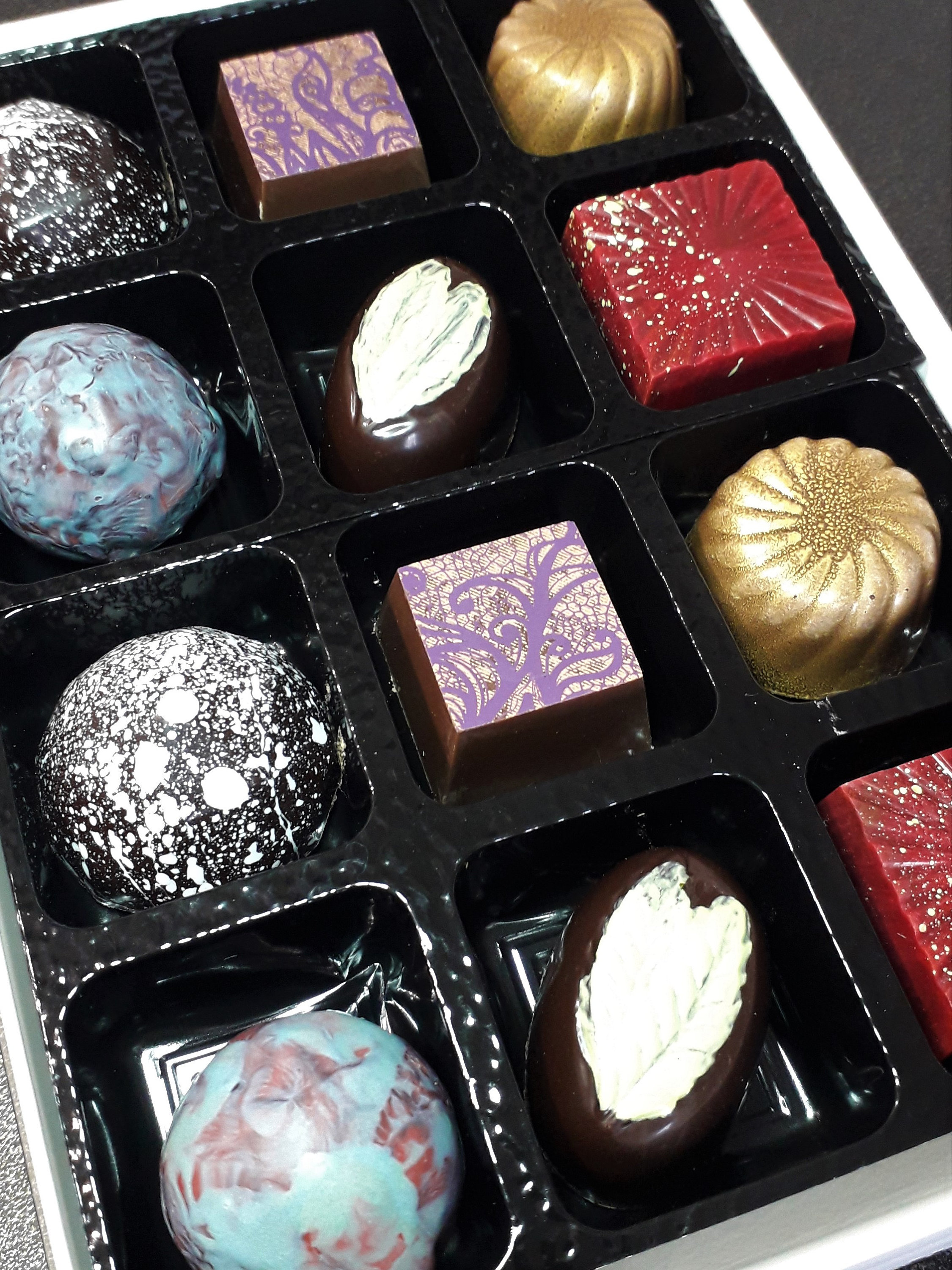 Mixed Box of Handmade Artisan Chocolates - Etsy UK