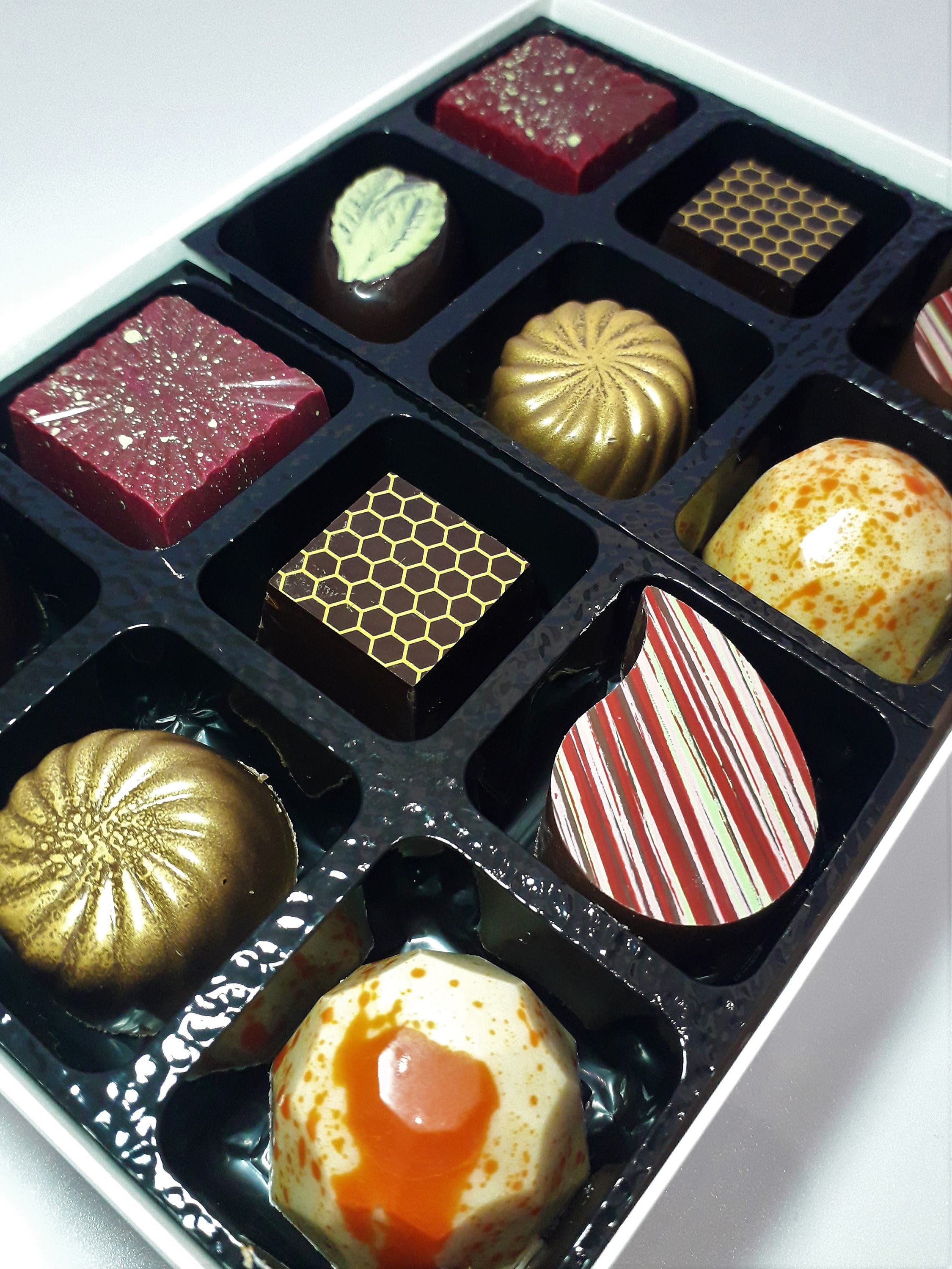 Mixed Box of Handmade Artisan Chocolates - Etsy UK