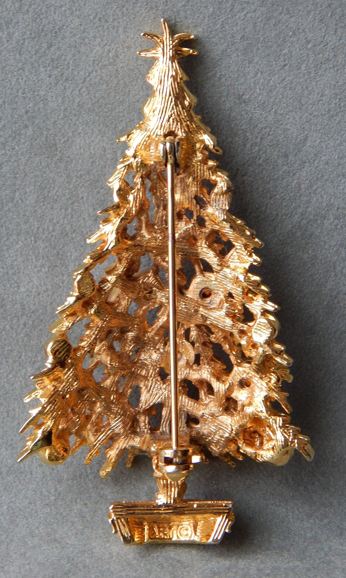 ART Christmas Tree Pin Perfect - Etsy