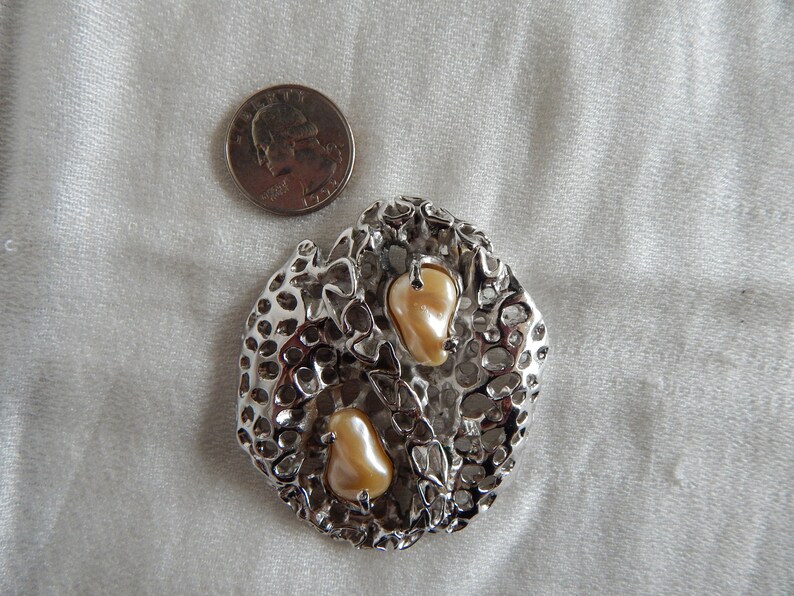 TRIFARI Jonathan Bailey Pearl Pin Brutalist Style - Etsy