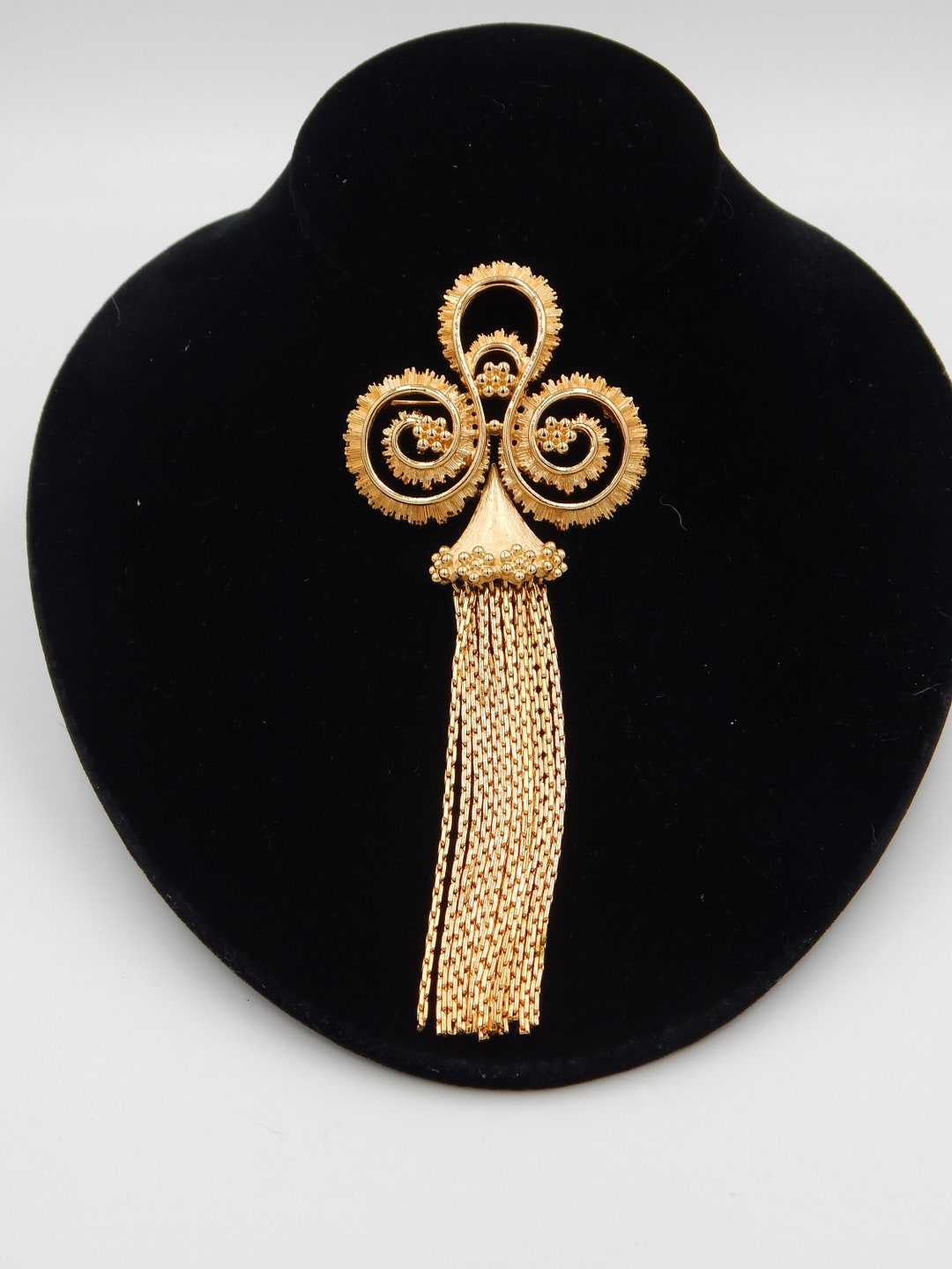 MONET Vintage Paisley Clover Brooch Pin With Chain Tassel - Etsy