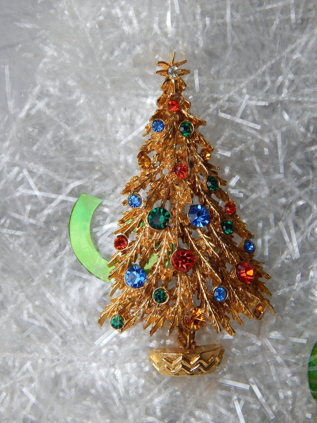 ART Christmas Tree Pin - Perfect - Etsy