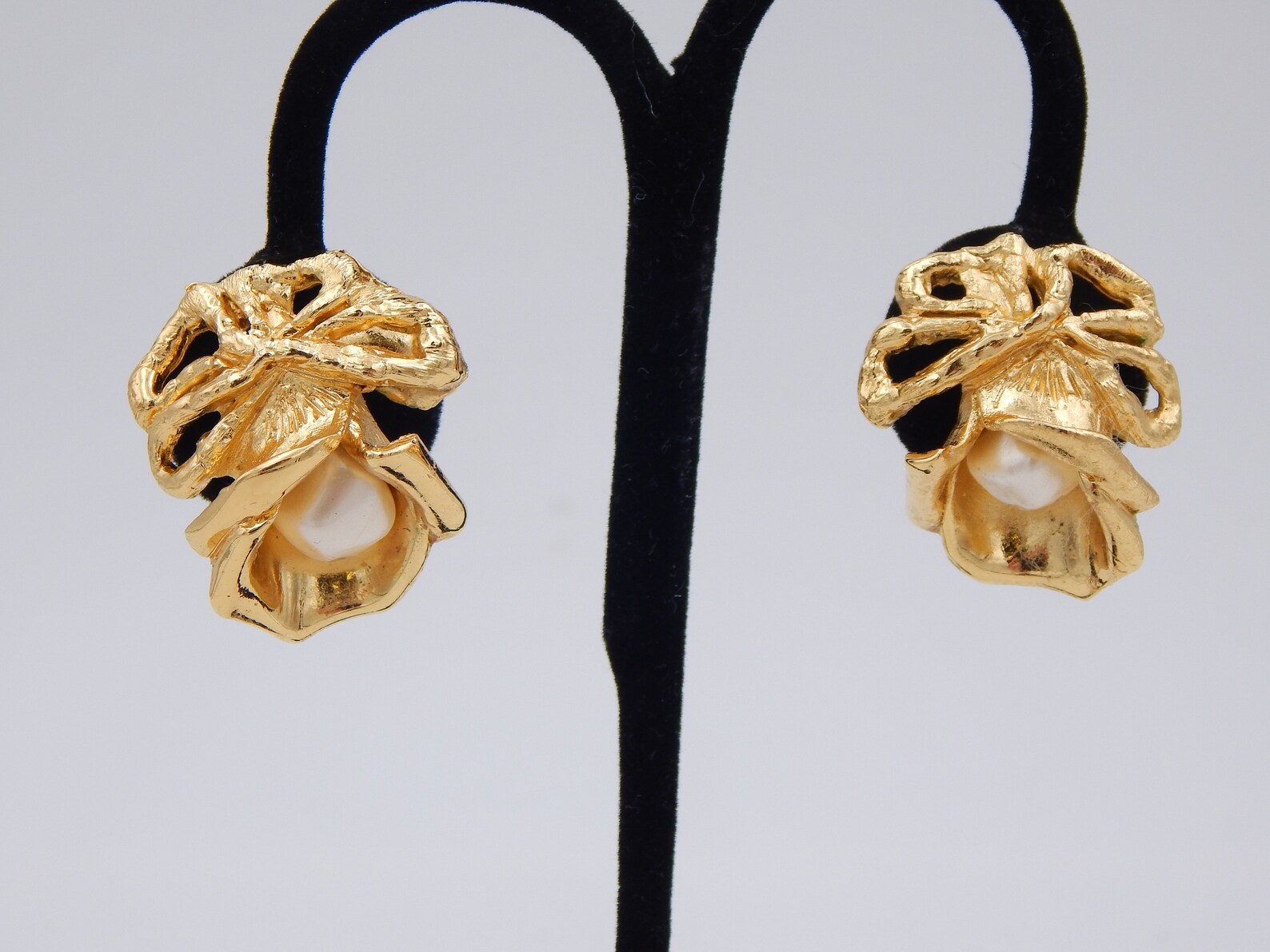 TRIFARI Jonathan Bailey Organic Pearl Earrings - TLC - Etsy