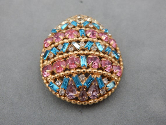 NAPIER Rhinestone Encrusted Easter Egg Pin Brooch - 1… - Gem