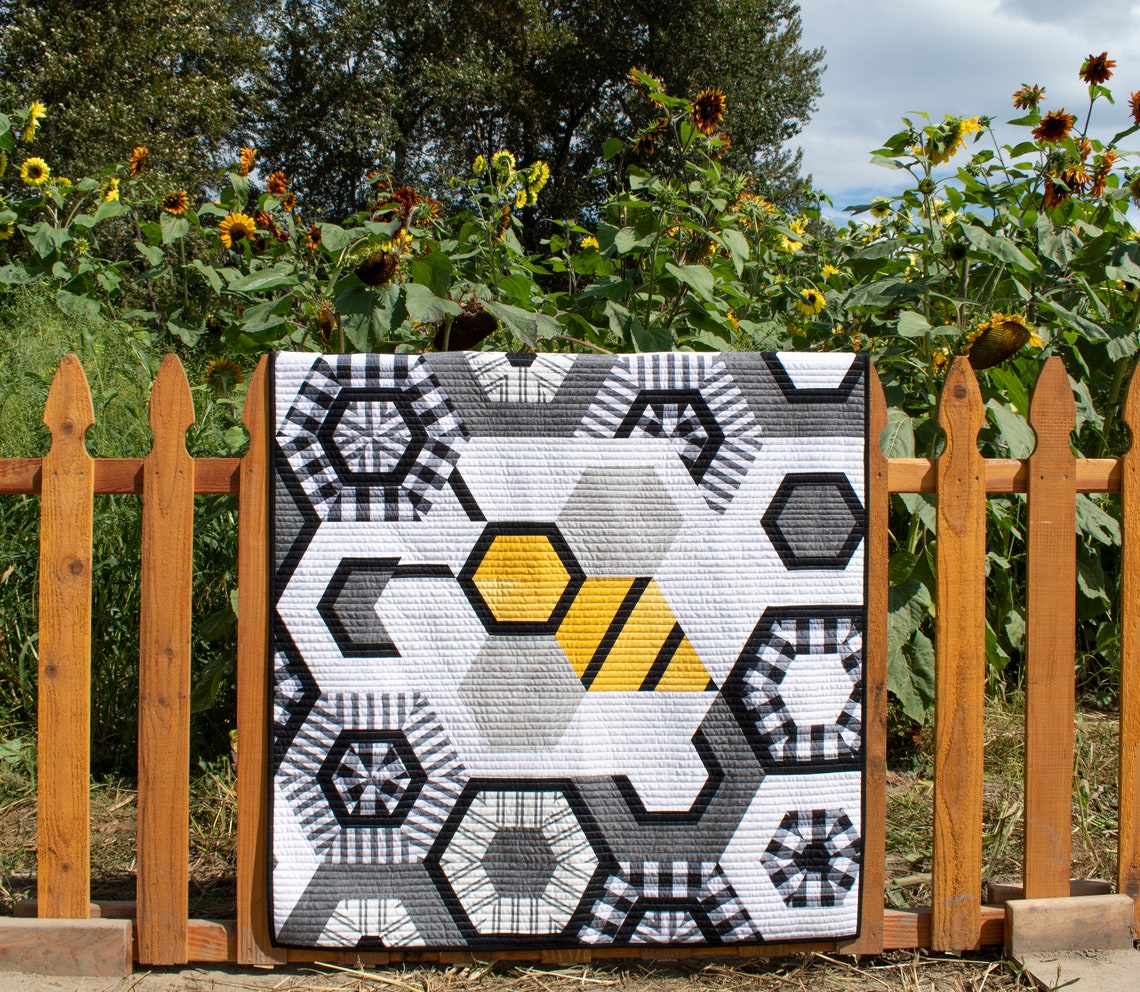 Biggy the Bee Baby Quilt Krista Moser Big Bee Quilt Modern - Etsy