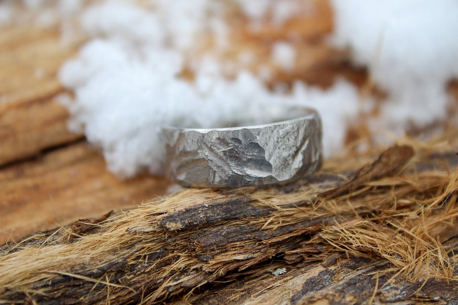 Hammered Titanium Ring, Mens Wedding Band, Distressed Rustic Finish - Etsy