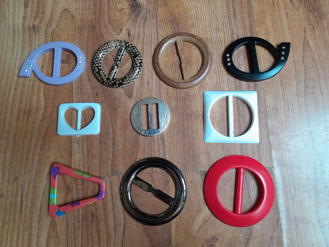 10 Retro True Vintage Belt Buckles/ Fasteners. Ideal for Sewing ...