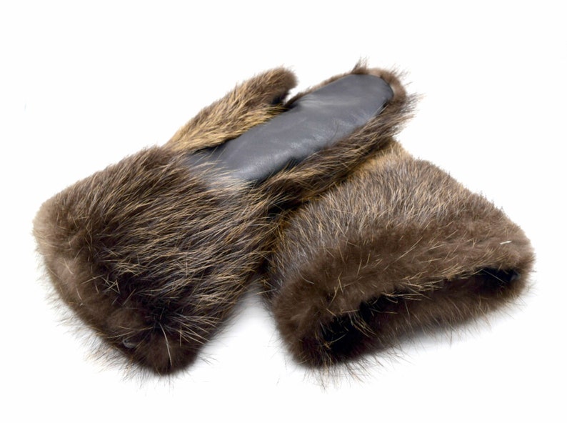 Winter Long Men's Beaver Fur Mittens - Etsy