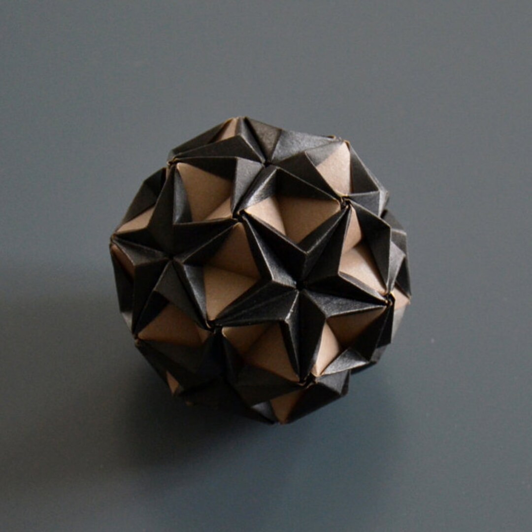 FOL Paper Ball . Black/grey - Etsy