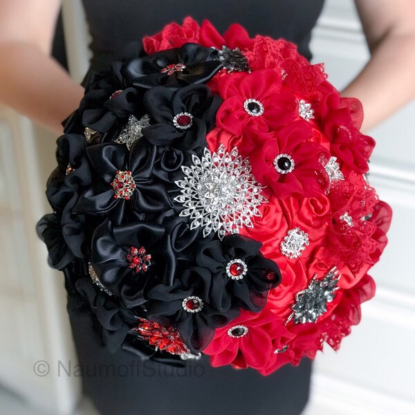 Red Black Bouquet - Etsy