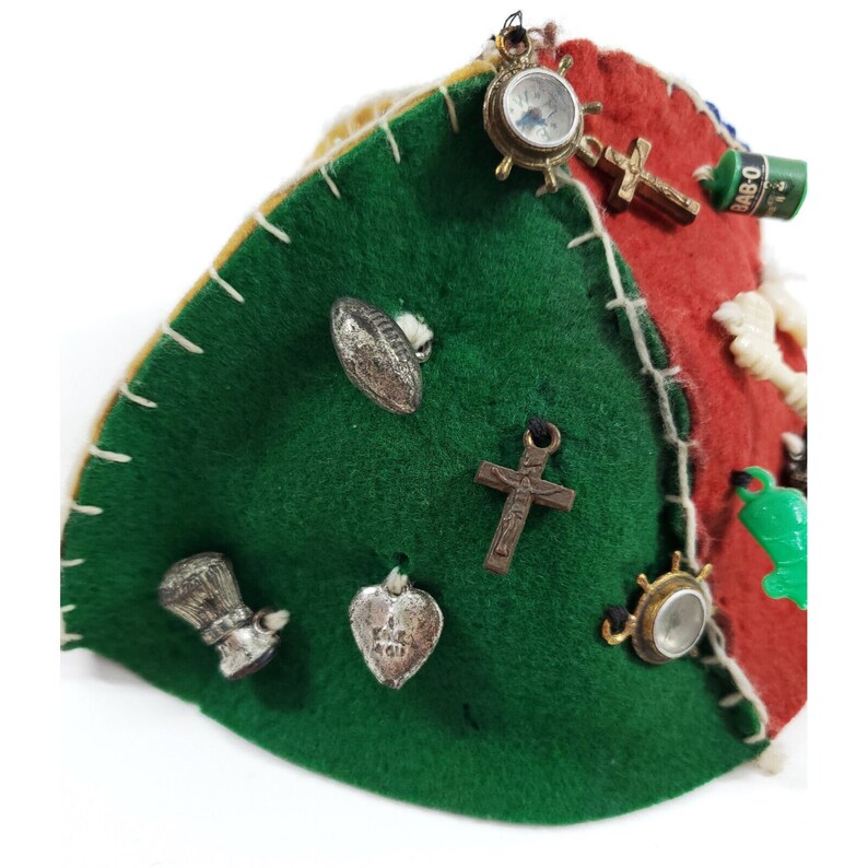 Vintage Felt Beanie Jughead Hat Cap W 25 Gumball Cracker Jack Toy Prize ...