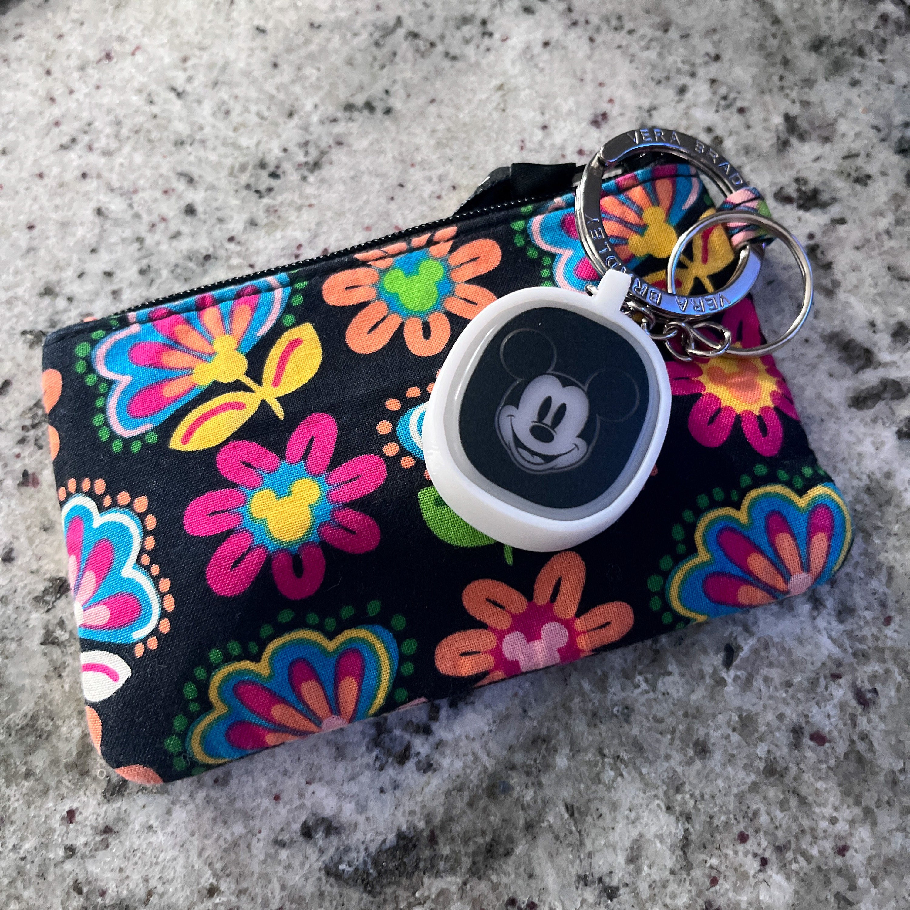 FLEXIBLE Magicband Plus Puck Keychain Holder Plain Style - Etsy