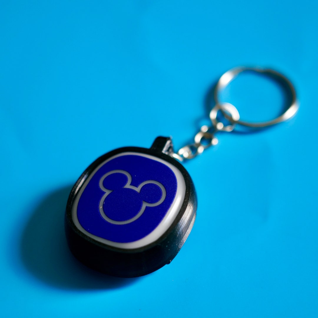 FLEXIBLE Magicband Plus Puck Keychain Holder Plain Style - Etsy