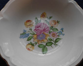 Kitchen & Dining Trays & Platters Vintage Edwin M Knowles White Oval ...