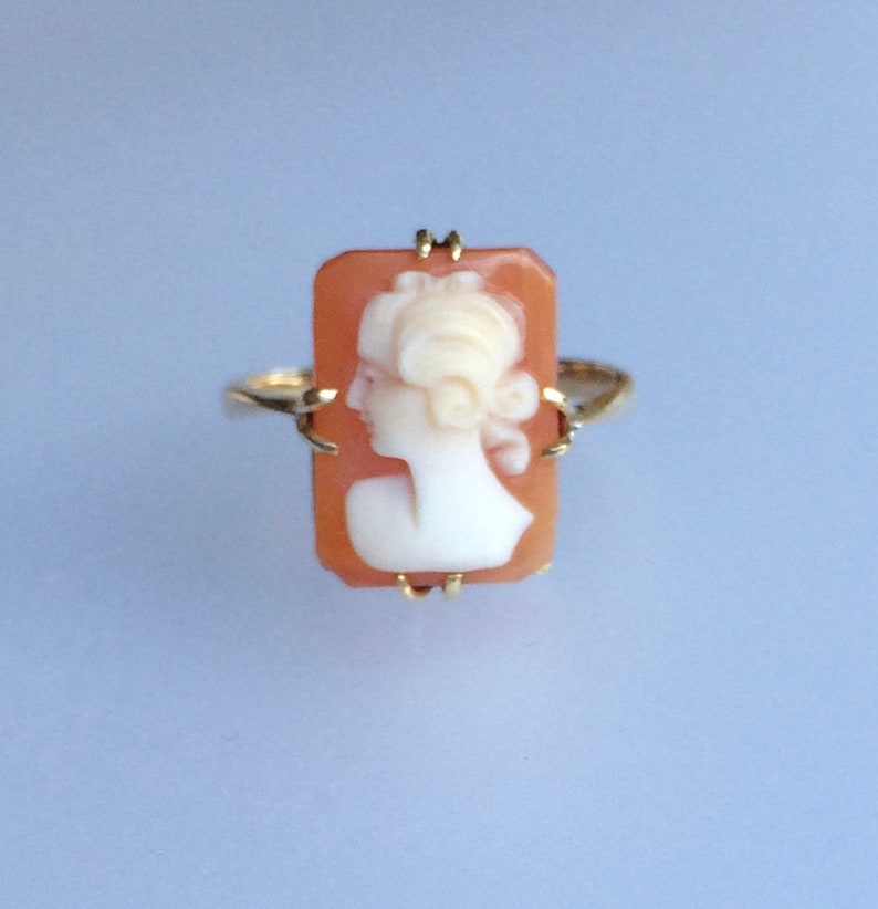9CT Gold Cameo Ring. Square Cameo Ring. Edwardian Style Cameo Ring ...