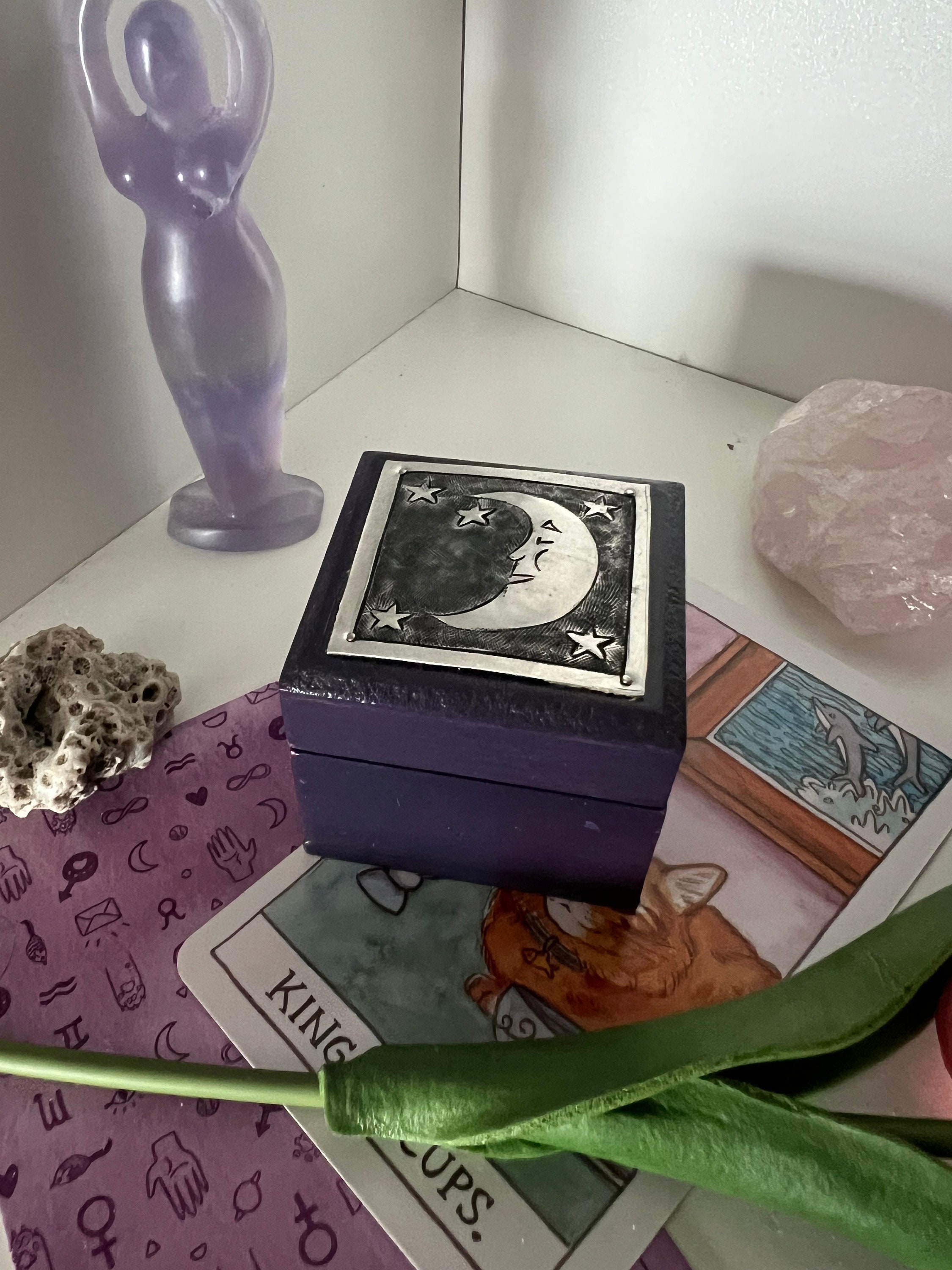 Hidden Deity Offering Box, Moon Goddess Decor, Ancestor Offerings ...