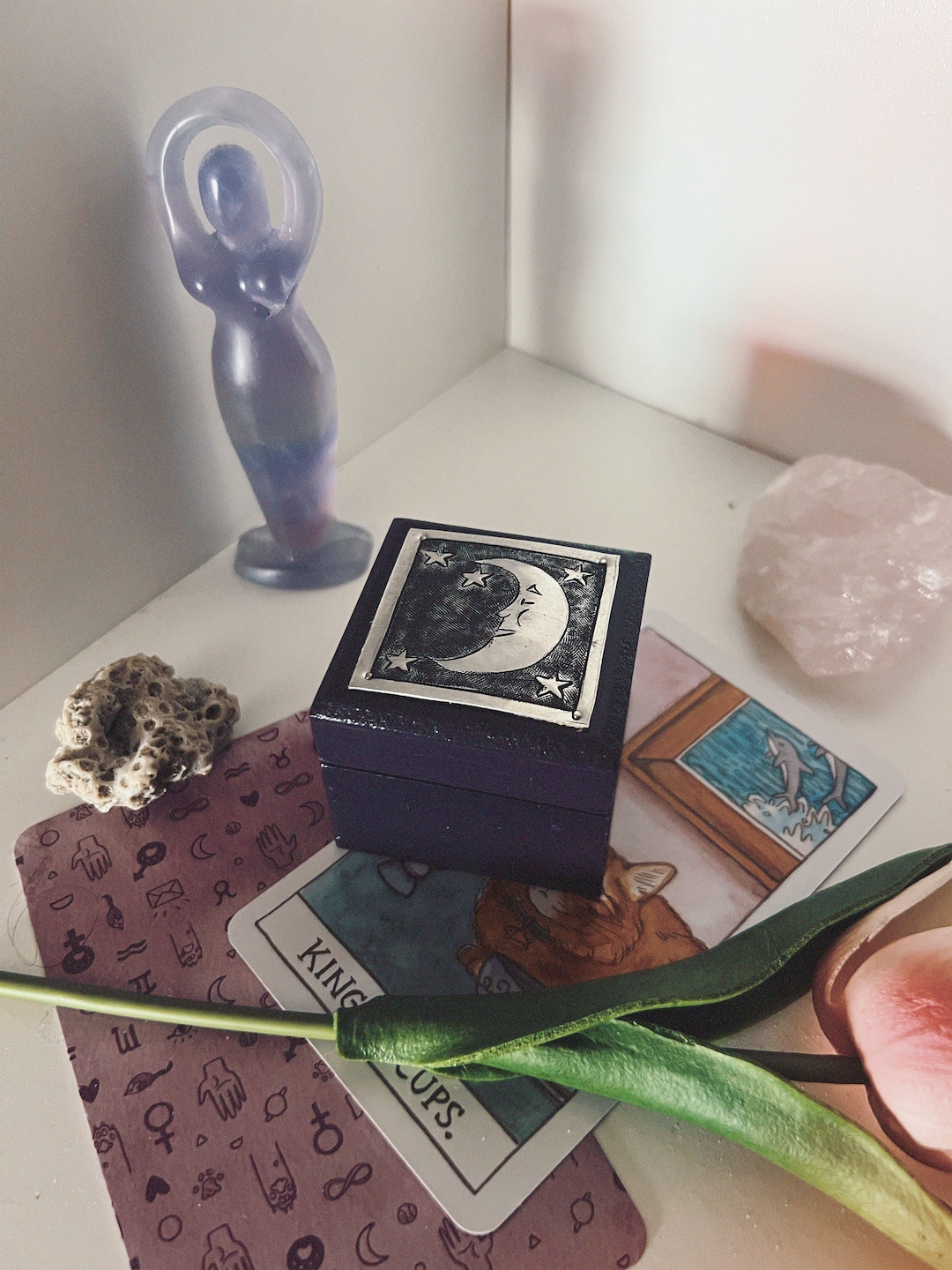 Hidden Deity Offering Box, Moon Goddess Decor, Ancestor Offerings ...