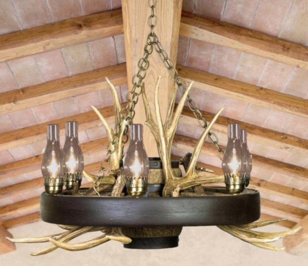 Old West Wagon Wheel Chandelier Rustic Western Decor Pendant Light Log ...