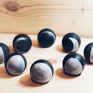 Wood Moon Phases Set Solar System Montessori Small Parts Waldorf Lunar ...