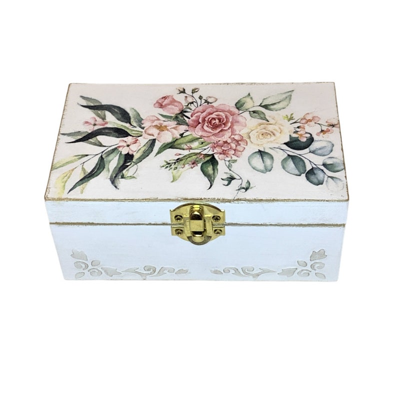 Decorative Gift Box - 60+ Gift Ideas for 2025
