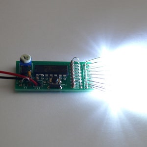 LED Chaser Strobe Light Flash Controller Speed Control 8x 3mm Leds RC ...