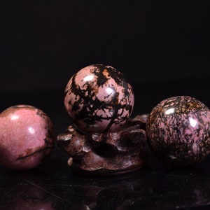 High Quality Rhodonite Crystal Quartz Ball/rhodonite Crystal Sphere ...