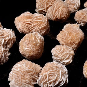 One Small Piece of Desert Rose Selenite Gypsum Crystal Cluster /inner ...