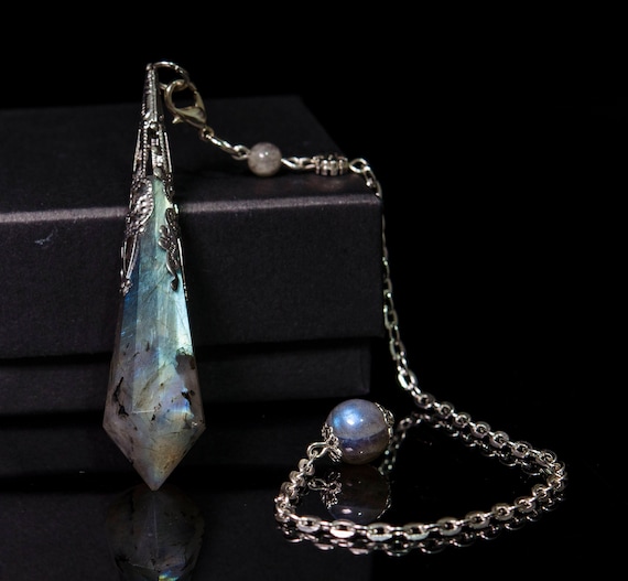 AAAAA Labradorite Quartz Pendulum/dowsing Tool for - Etsy