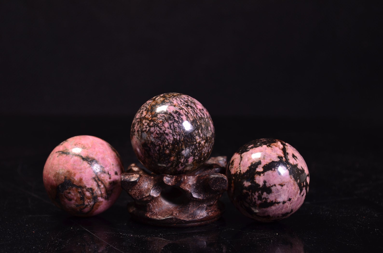 High Quality Rhodonite Crystal Quartz Ball/rhodonite Crystal - Etsy