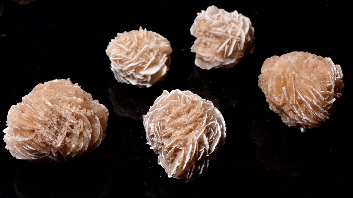 One Small Piece of Desert Rose Selenite Gypsum Crystal Cluster /inner ...