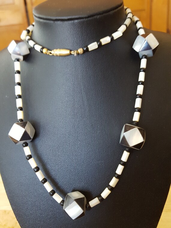 vintage geometric wood bead - Gem