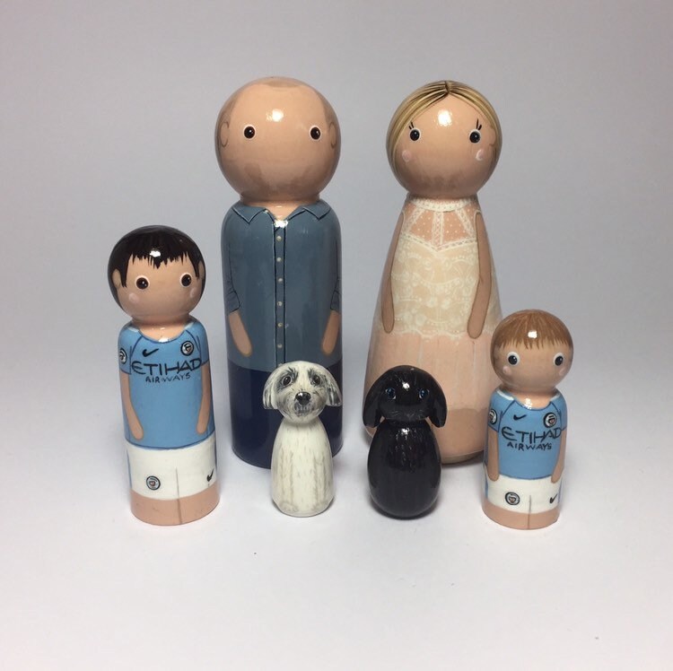 Personalised peg dolls. Family gifts. Wooden hand painted | Etsy