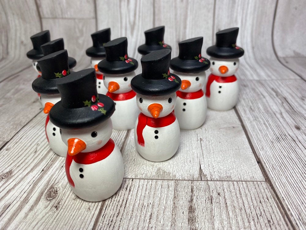 Snowman peg doll. Christmas decoration. Wooden gift. | Etsy
