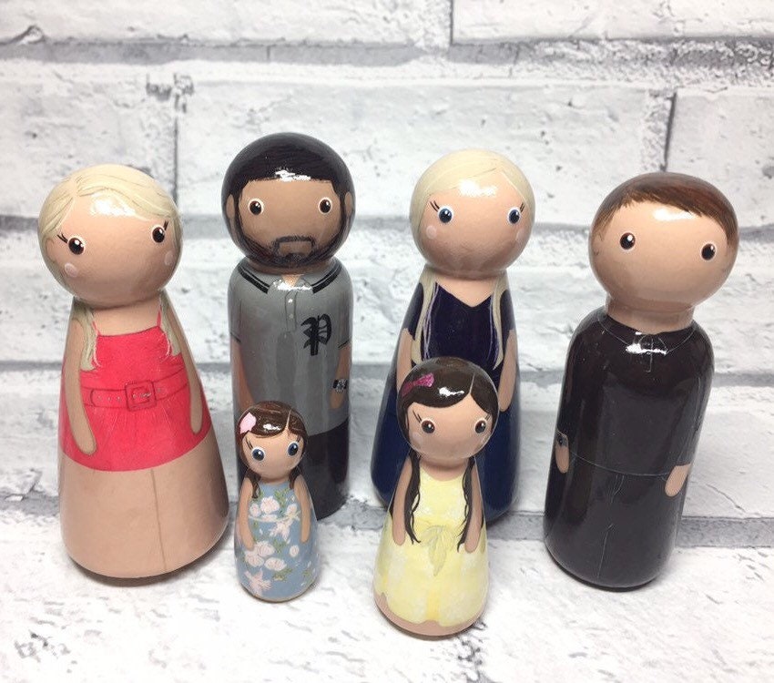 Personalised peg dolls. Family gifts. Wooden hand painted | Etsy