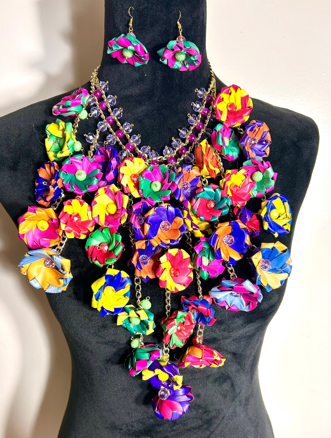 COLORFUL HANDMADE STATEMENT Necklace Palm Leaf Material Traditional ...
